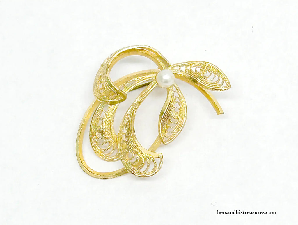 Western Germany Gold Tone Filigree Brooch Pin – Hers and His Treasures