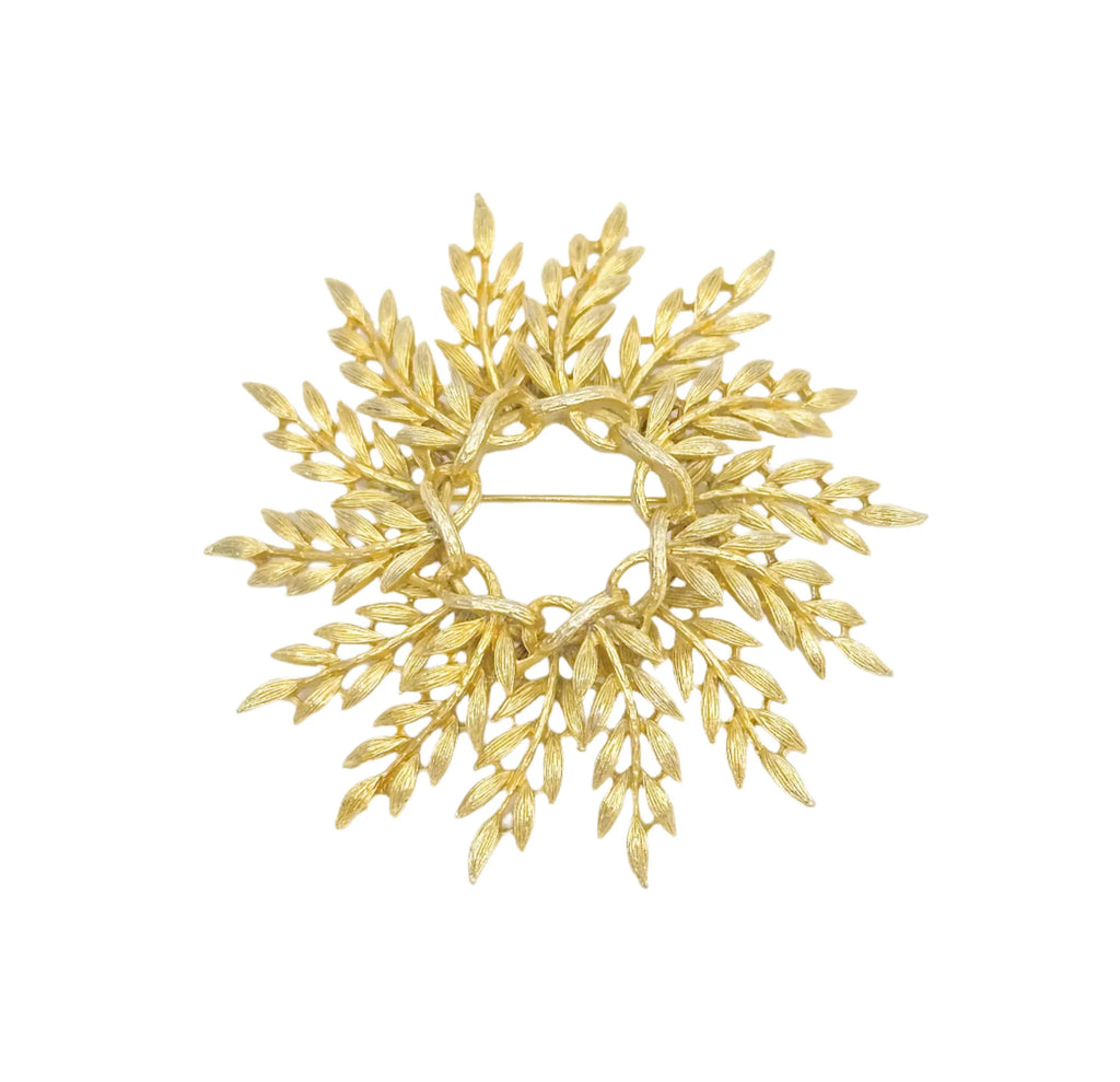 Vintage Lisner Gold Tone Wreath Brooch Pin – Hers and His Treasures